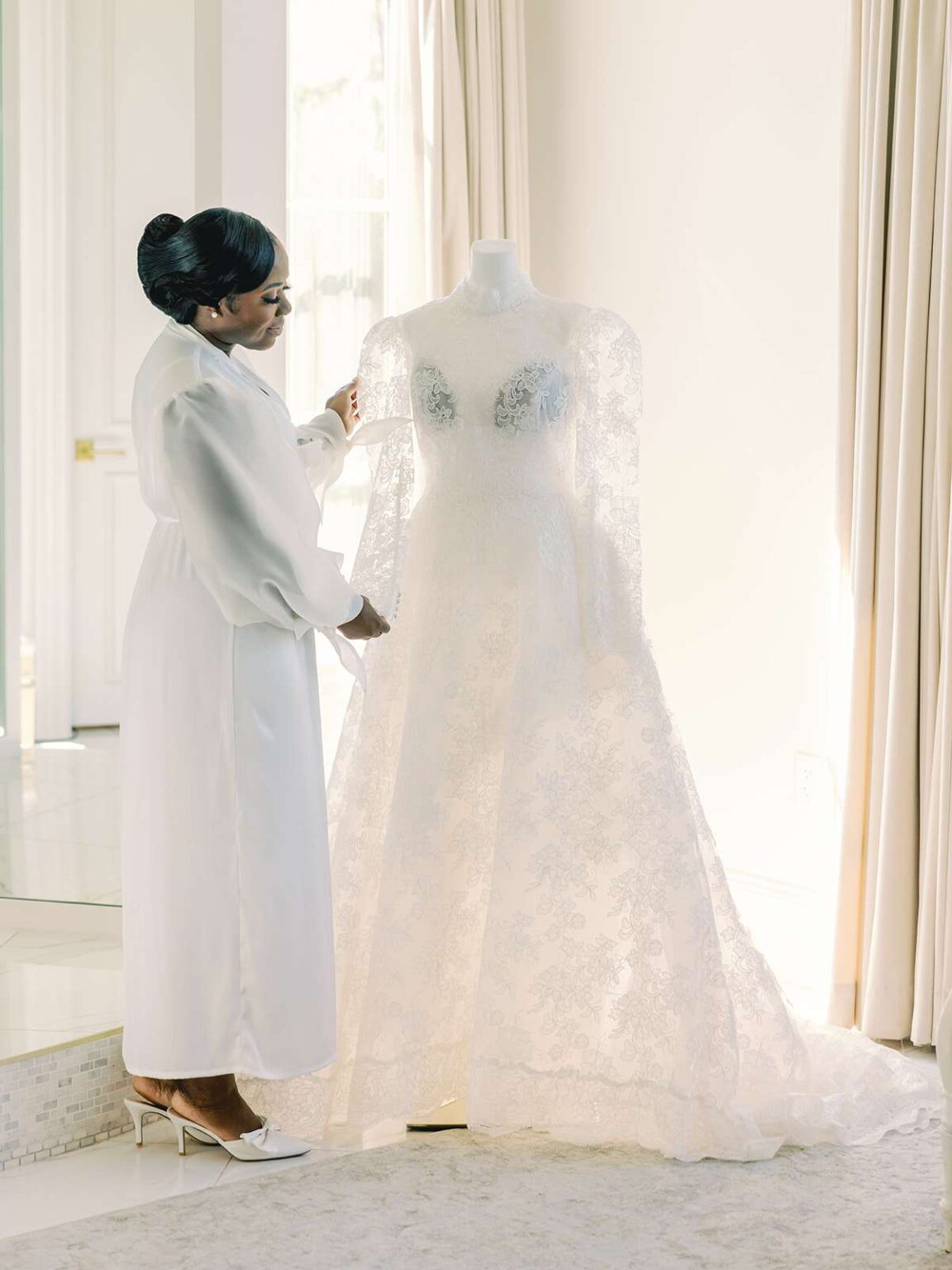 How to Safely Clean Your Wedding Dress at Home: Step-by-Step Guide