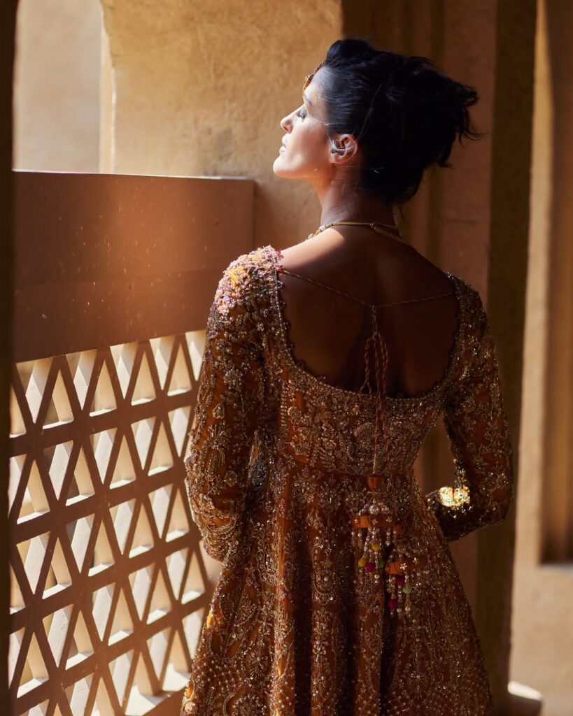 Seera Bridals 2026 Unveils Mahra Bridal Look With Regal Gold ...